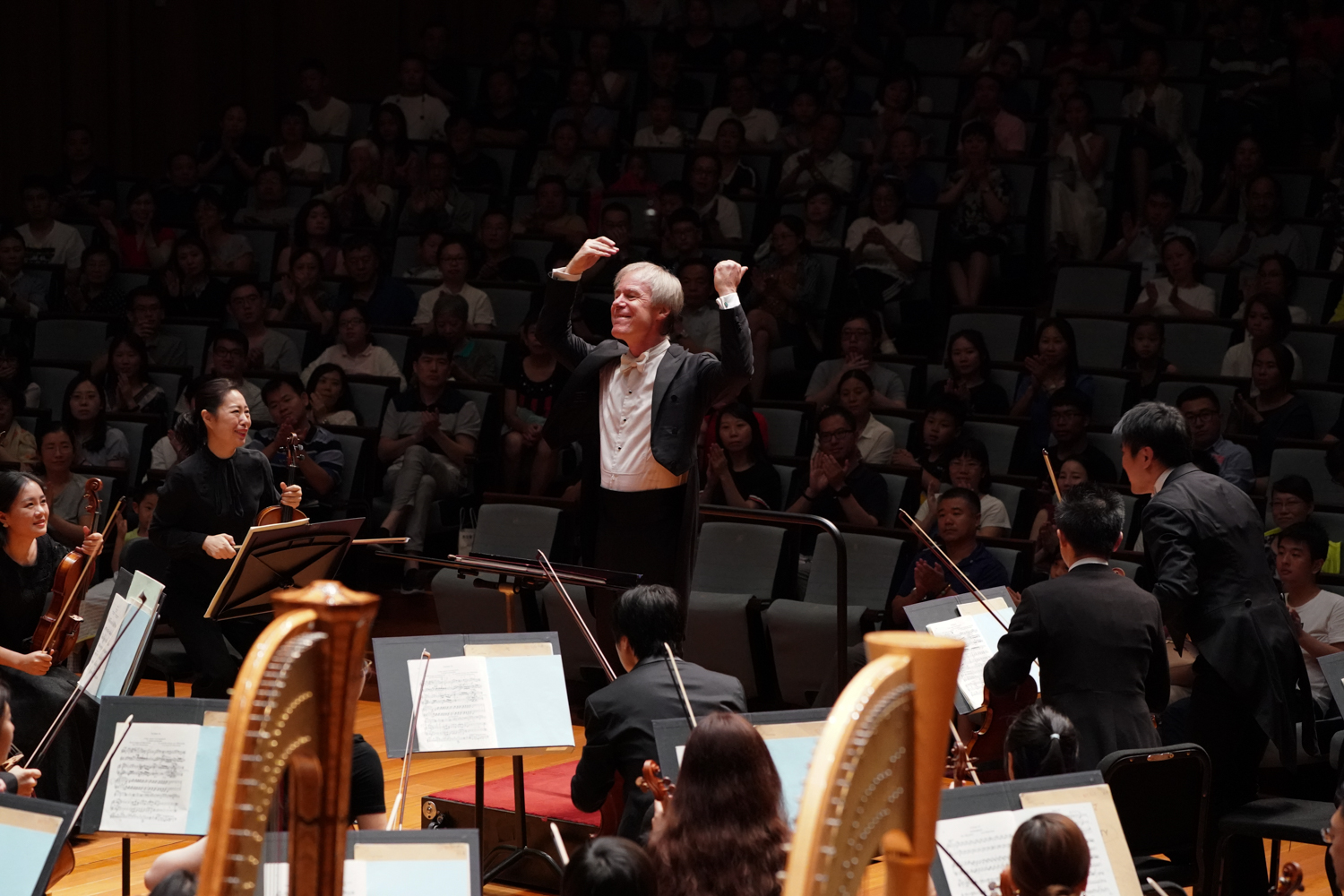 Conductor David Robertson